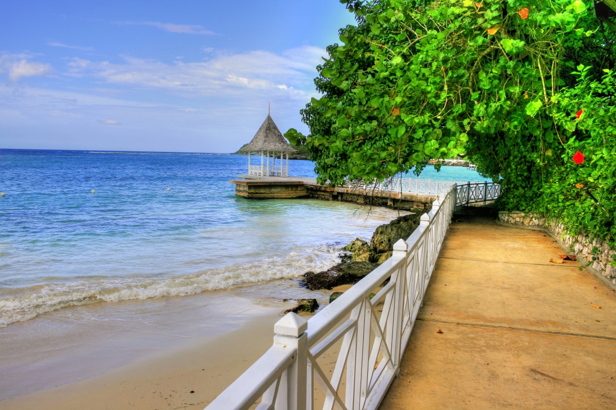 Business Class Flights to Montego Bay | Save Money Today | SKYCLUB.COM